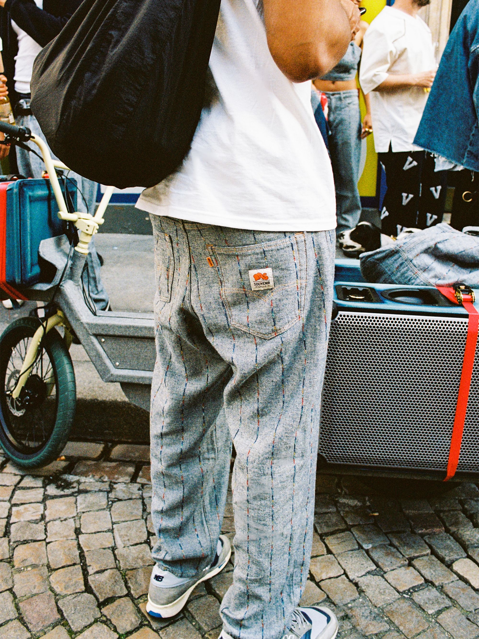 White Levi’s® Levi’s® By Souvenir Pigalle | Levi's® GB