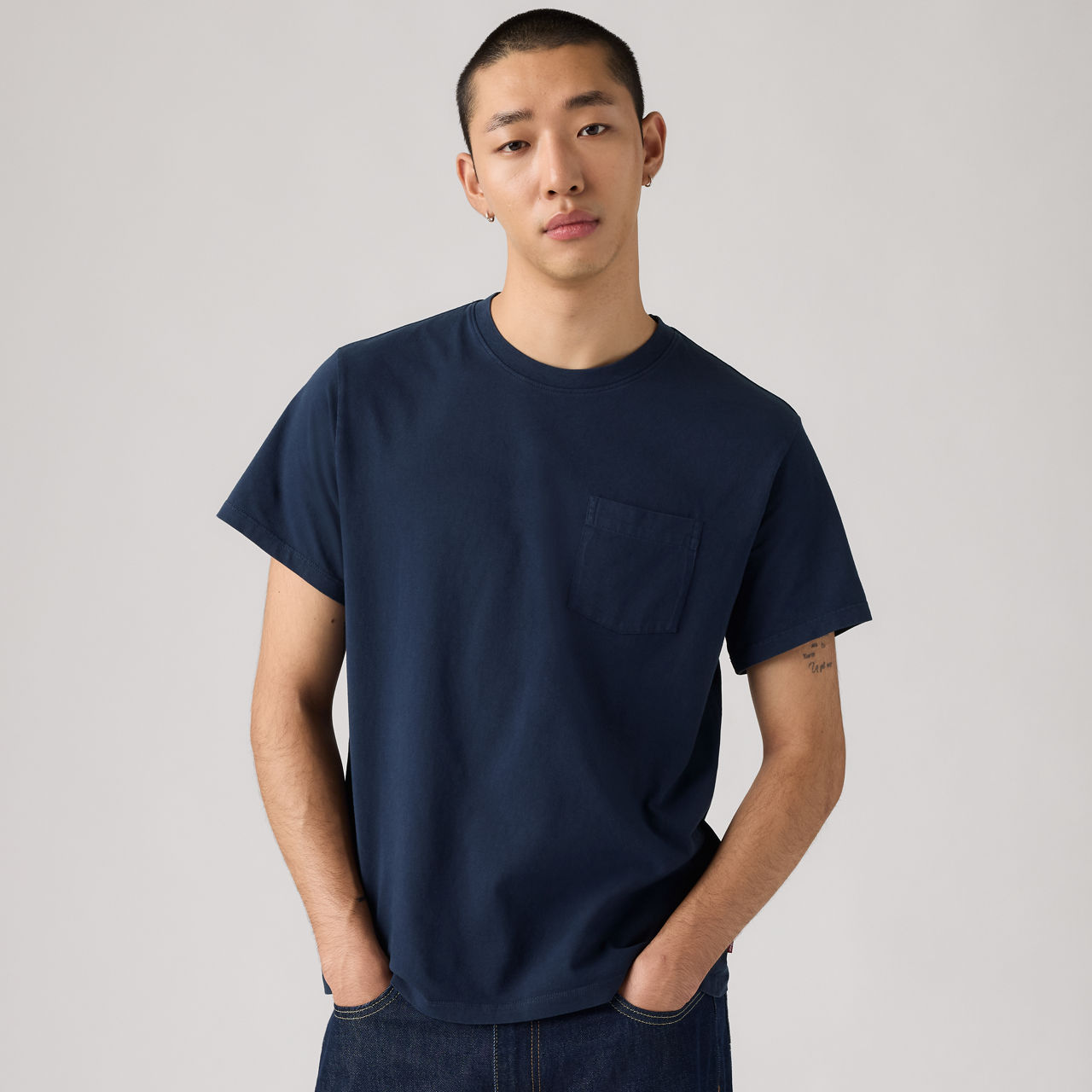 Essential Pocket Tee - Blue | Levi's® IT